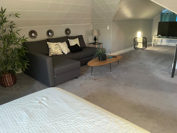Your Cozy, Private Spot — Wander Far, Sleep Tight - Vancouver, WA