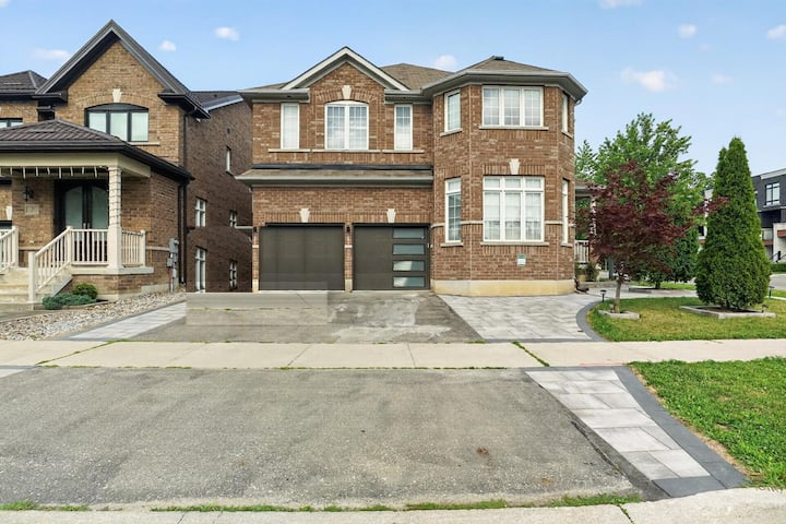 Luxury 2br Basement Near Wonderland/vaughan, Wi-fi - Vaughan