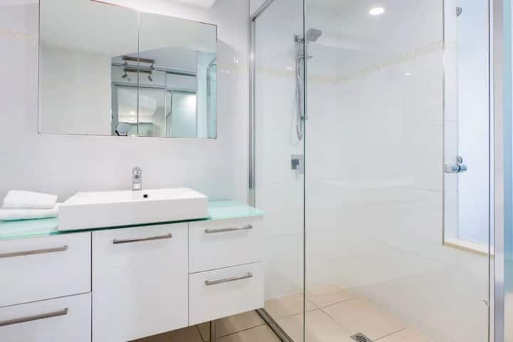 Superior 3 Bedroom Ocean View Se - Gold Coast