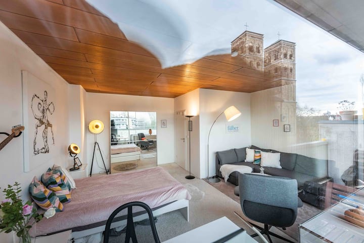 Private Penthouse Room | Rhine View | Fair & Arena - Cologne