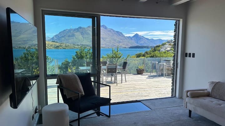 Remarkables View - Te Mana Lakefront - Lake Hayes