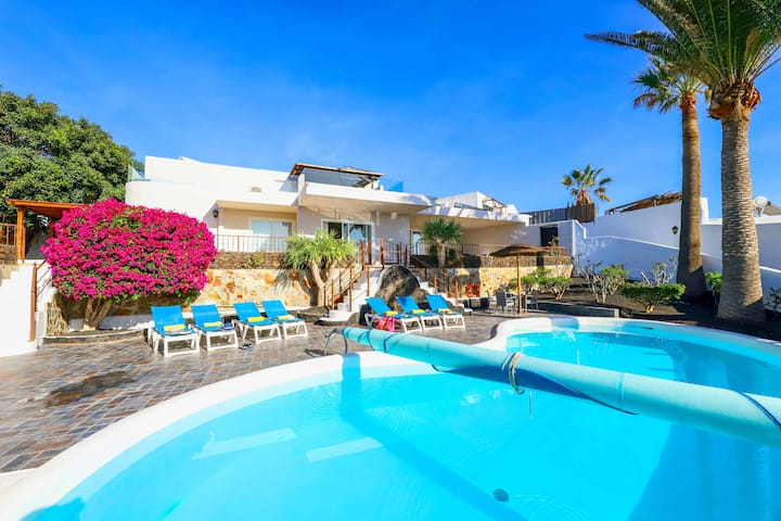 Villa Cilla - Puerto del Carmen
