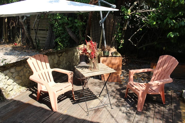 Maison Familiale Avec Jardin Clos - Léognan