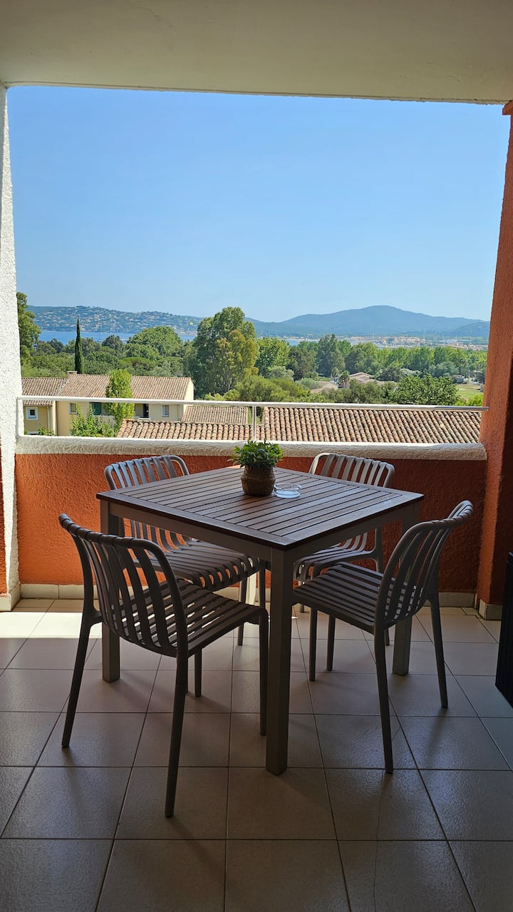 Studio Vue Mer + Piscine, Ã Pied De La Plage - Grimaud