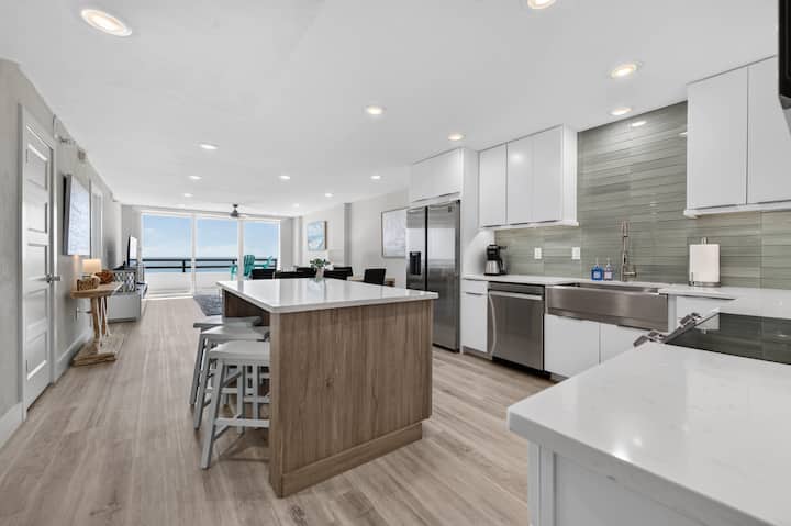 Saltwater Suite - Contemporary Coastal Retreat - Ponce Inlet, FL