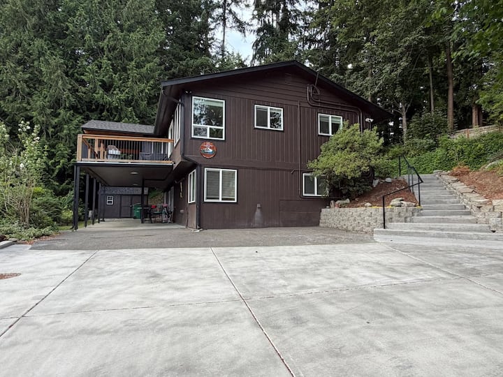The Gathering Oasis A Crafter's Dream Retreat - Marysville, WA