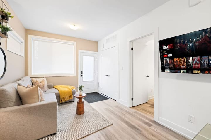 Stylish 3br Retreat In Toronto, Bloordale - Toronto