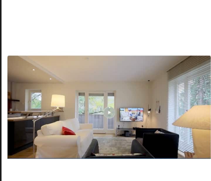 Beautiful Apartment In Neuhausen-nymphenburg - Munich
