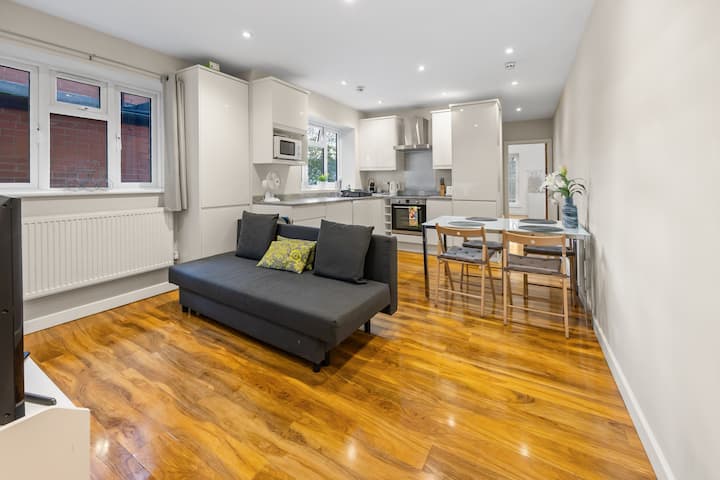 Entire Apartment In Leytonstone/london - London