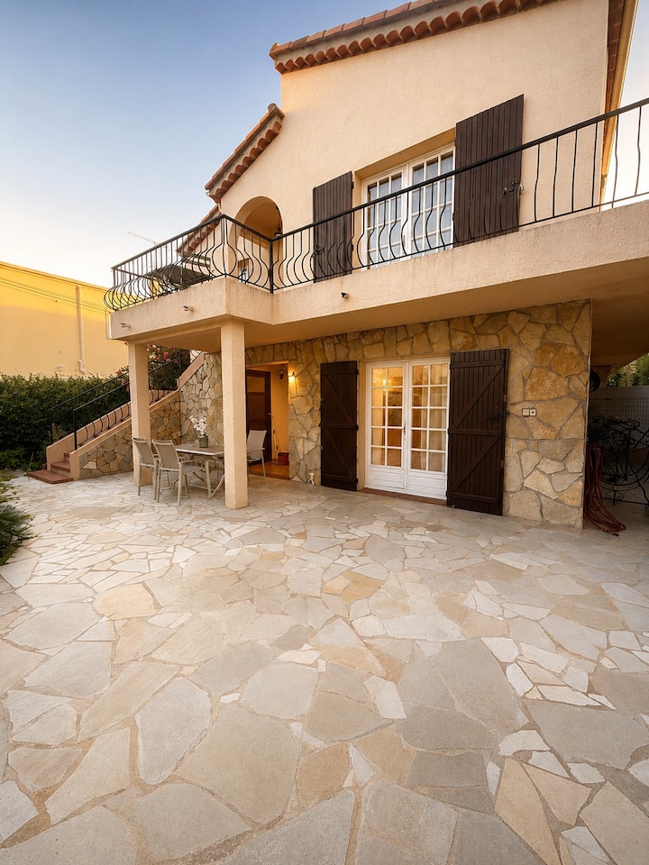 Appartement En Rez De Jardin, 500m De La Mer - Villeneuve-Loubet