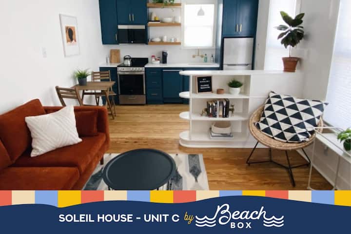 Soleil House - Unit C- Close To Beach/downtown - Seawall Boulevard, TX