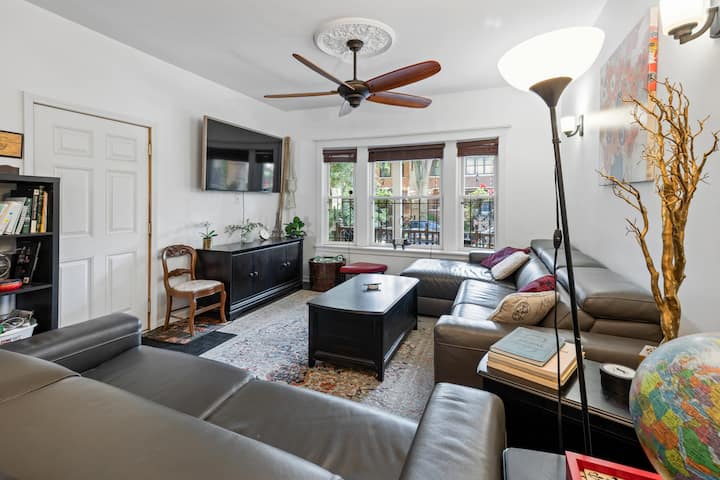Fleur De Lincoln Square - 2br - 2.2mi To Wrigley - Chicago, IL