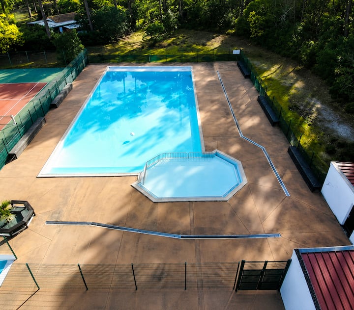 Vacances à Lacanau Océan (Piscine Tennis /6 Pers) - Carcans