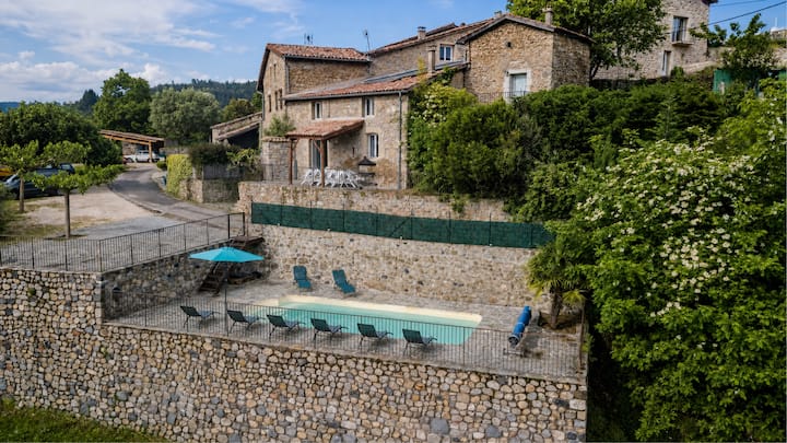 Villa En Pierre Avec Piscine, Vue Panoramique - Vals-les-Bains