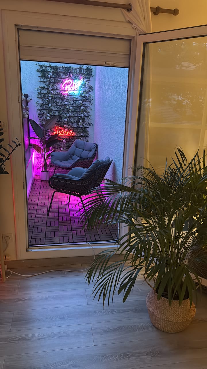 Maison En Triplex Offre Tout Le Confort Nécessaire - Maurepas