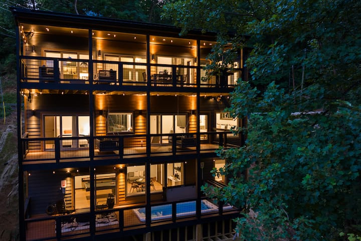 Swim Spa | Mt Leconte Views| 0.7mi To Ober - Gatlinburg, TN