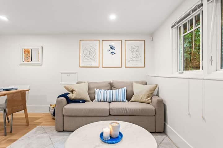 Guest Suite In The Heart Of Kitsilano - Vancouver