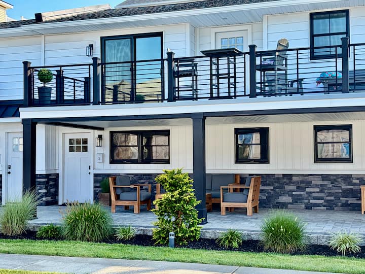 New Beach Block 3br | Huge Covered Patio - Brigantine, NJ