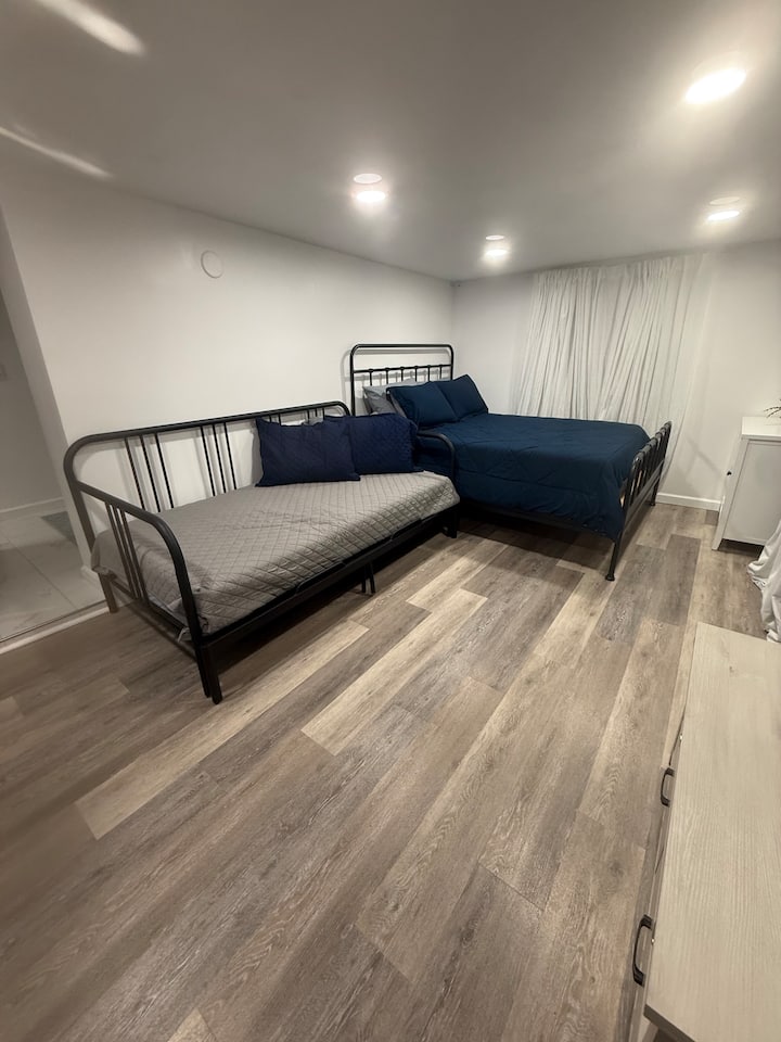 Cozy Studio ~30 Min From Times Square Nyc! - West New York, NJ