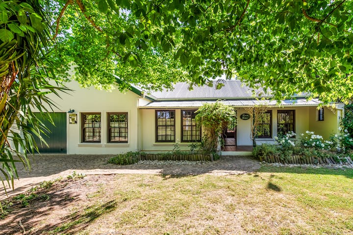 Heron House - Self-catering With Pool - Greyton