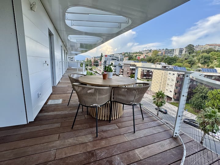 Designer 3-br Apt With Terraces & Private Parking - Nice