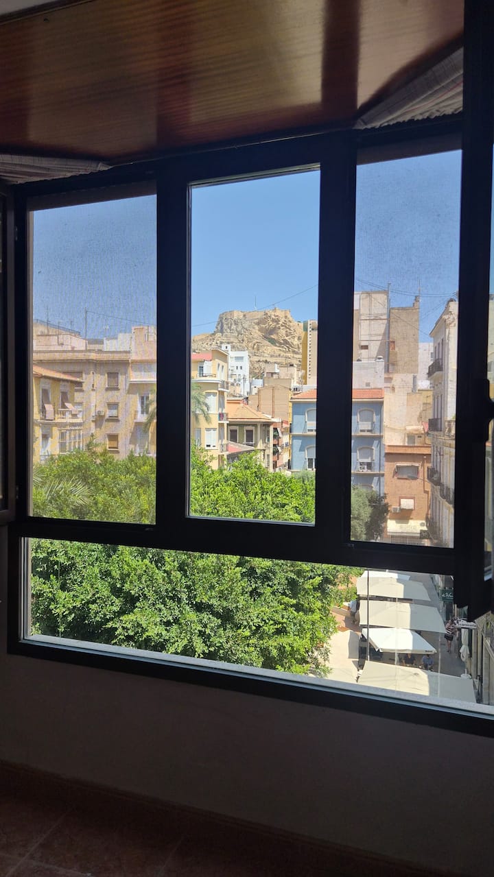 La Ventana Al Castillo - Alicante