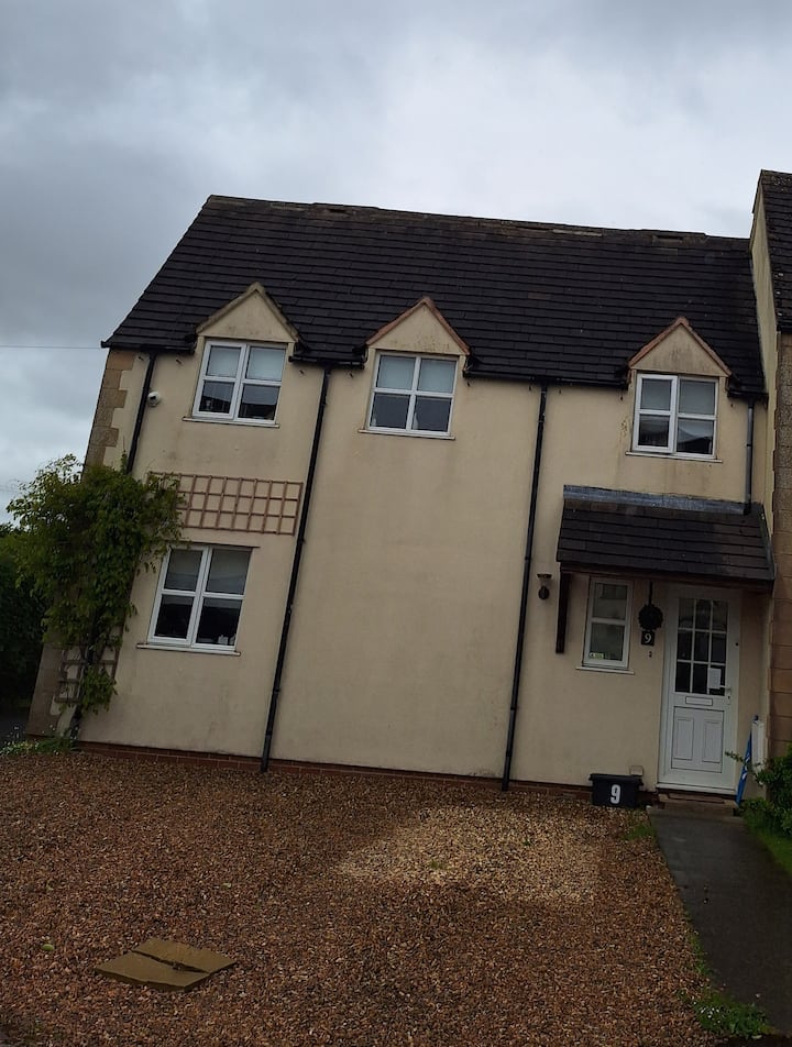Petites Haven - Cirencester