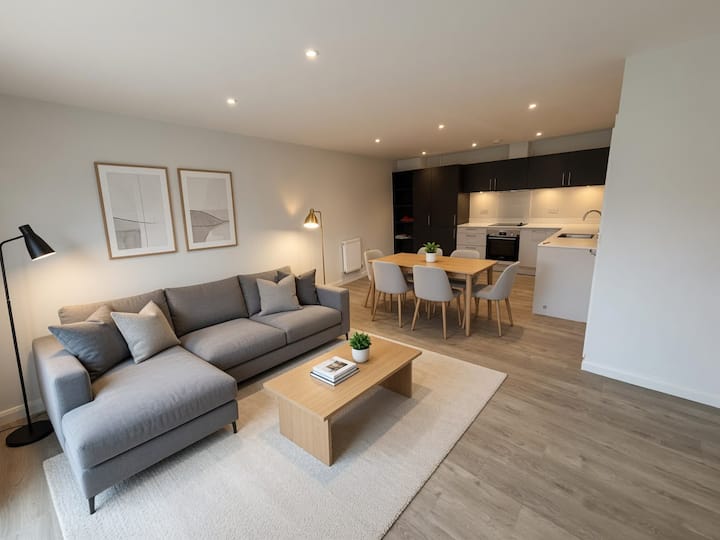 2br Apartment With Balcony | Ideal For Long Stays - Brentwood
