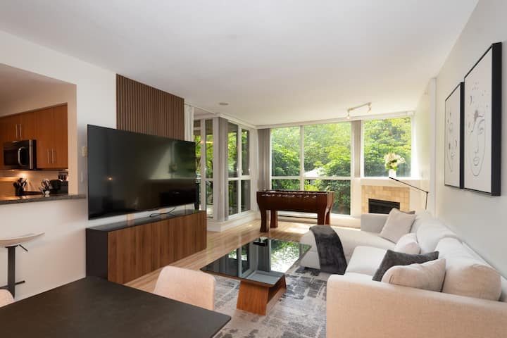Bright Suite W/ Private Patio Near Science World - Vancouver