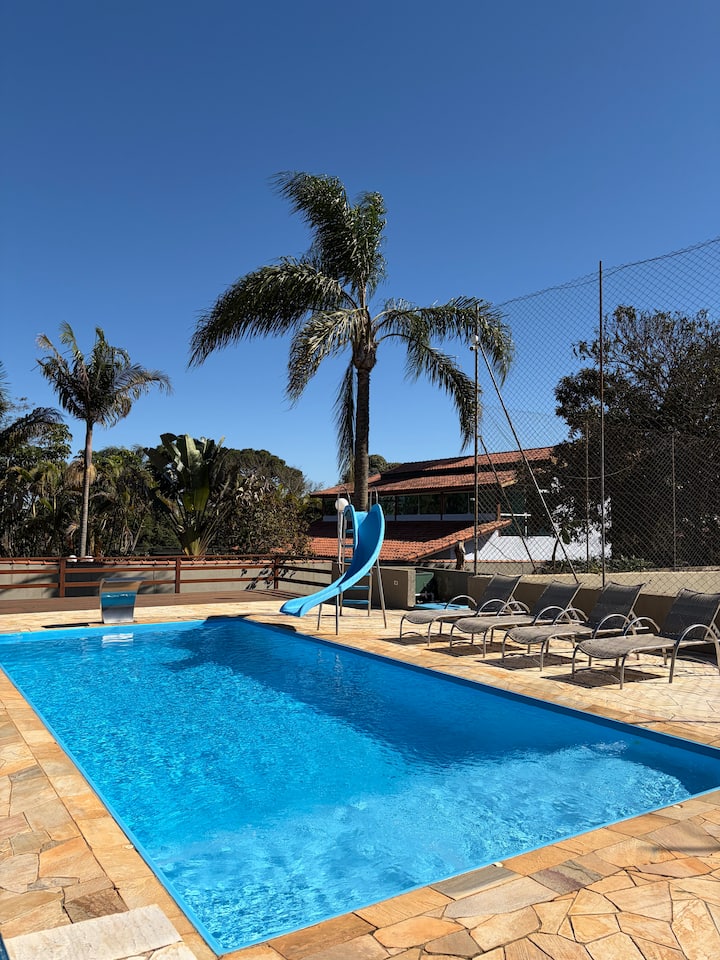 Sítio Com Piscina, Jacuzzi, 7 Quartos, 20 Hósp. - Ibiúna