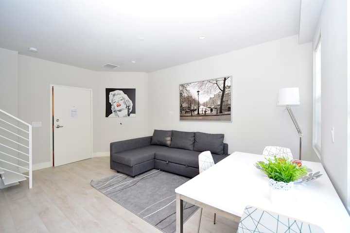 Spacious 1br Duplex | South Beach - Miami Beach, FL