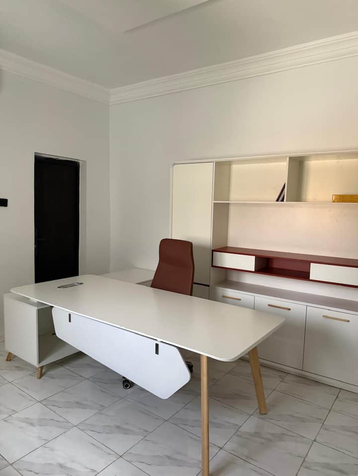 Bureau Design Converti En Studio Cosy ÎLot C T. Z. - Nouakchott