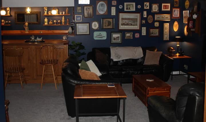 The Inn At Brightfield | Cozy Basement Suite - Louisville, KY