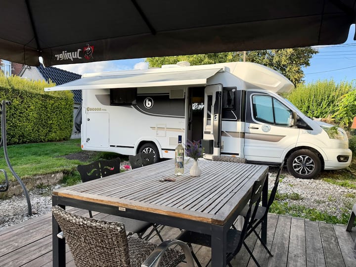 Camping-car Tout Confort Sur Terrain Privé Arboré - Charleroi