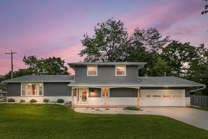 Prime Spot Fully Renovated Near Lambeau/titletown - Green Bay, WI
