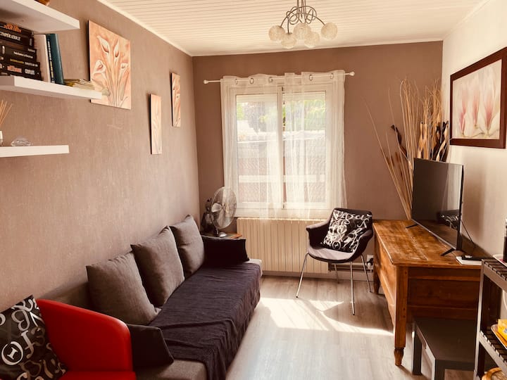 Gîte Avec Spa/jacuzzi Privé – Terrasse Au Calme - Pont-Saint-Esprit