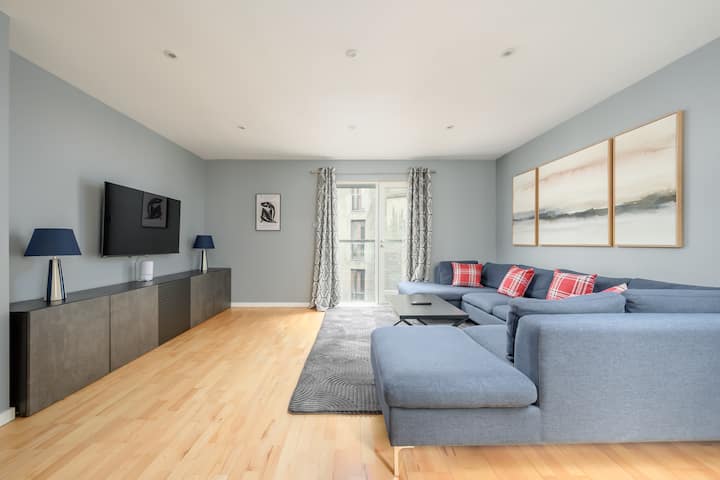 Courtyard 2 Bedroom Apt - Edinburgh, Grassmarket - Leith