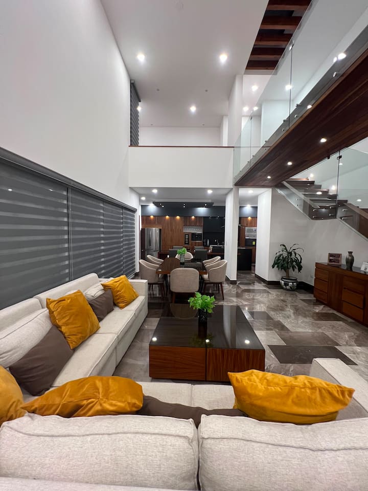 Luxury Home In Gated Community - Near Altaria Mall - Aguascalientes