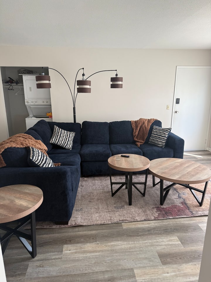 Stylish 3br Apartment In A Prime Location - Edina, MN