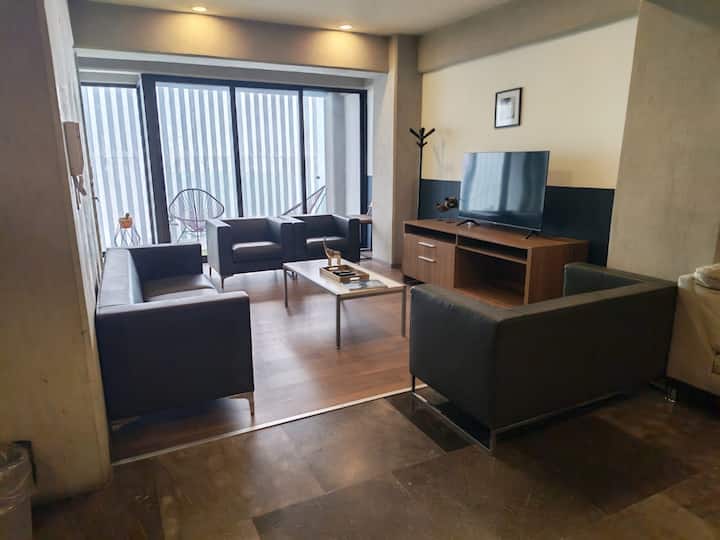 3br Central Location, Spacious 7-person Apt. - Mexico