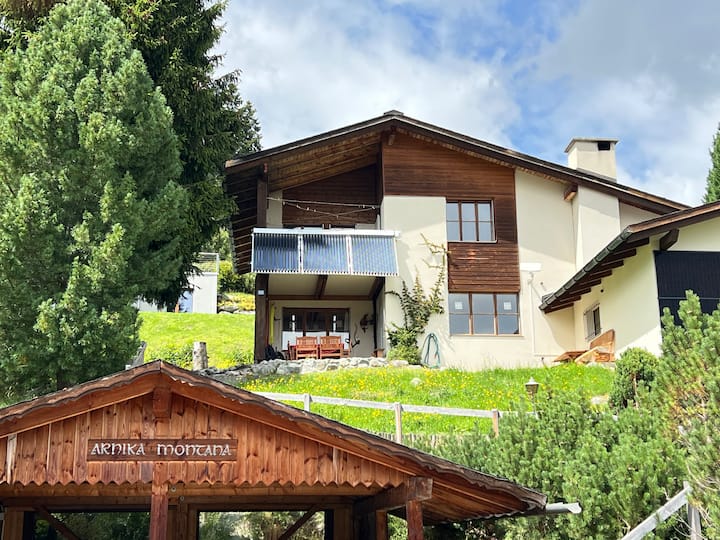 Ferienhaus Arnika Montana - Obersaxen
