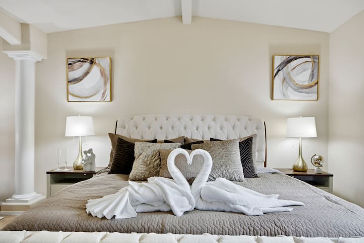 Mv12: High Vaulted Ceilings, Skylights, Fenced - Marysville