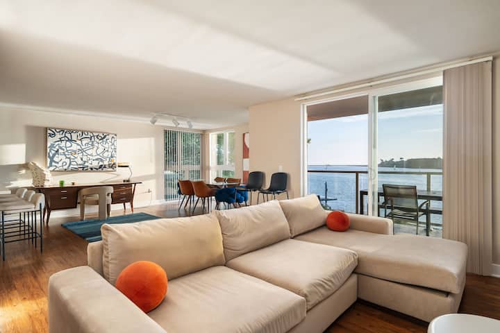 Bayfront Bliss | Upscale 3br With Front Oceanviews - Santa Monica, CA