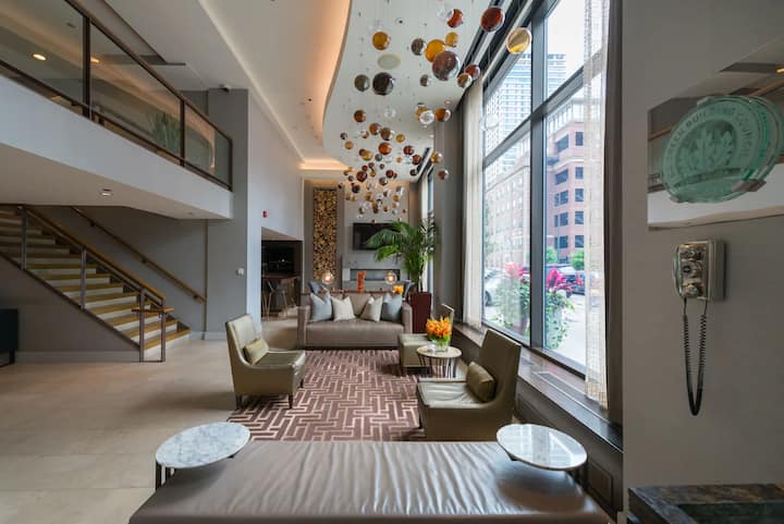 Modern Stay | 1 Unit | Near Chicago Riverwalk - Chicago