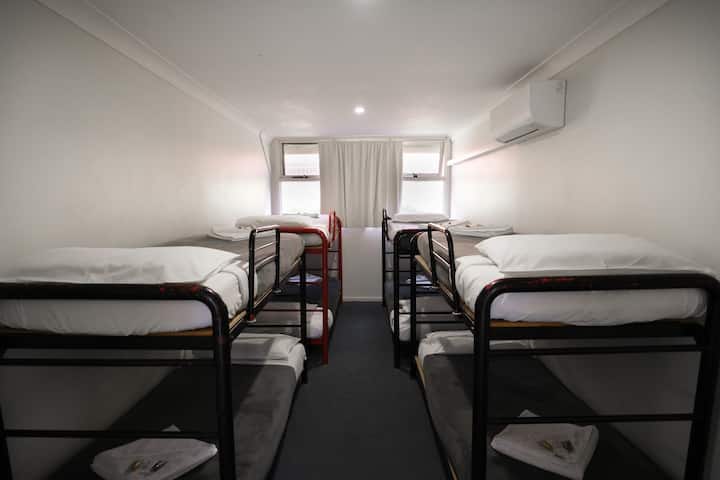 Turon Lodge - 8 Bed Bunk Room - Bathurst