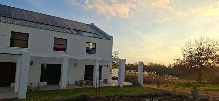 Annandale Wines-2 Bed Mountain Views (New Unit) - Stellenbosch