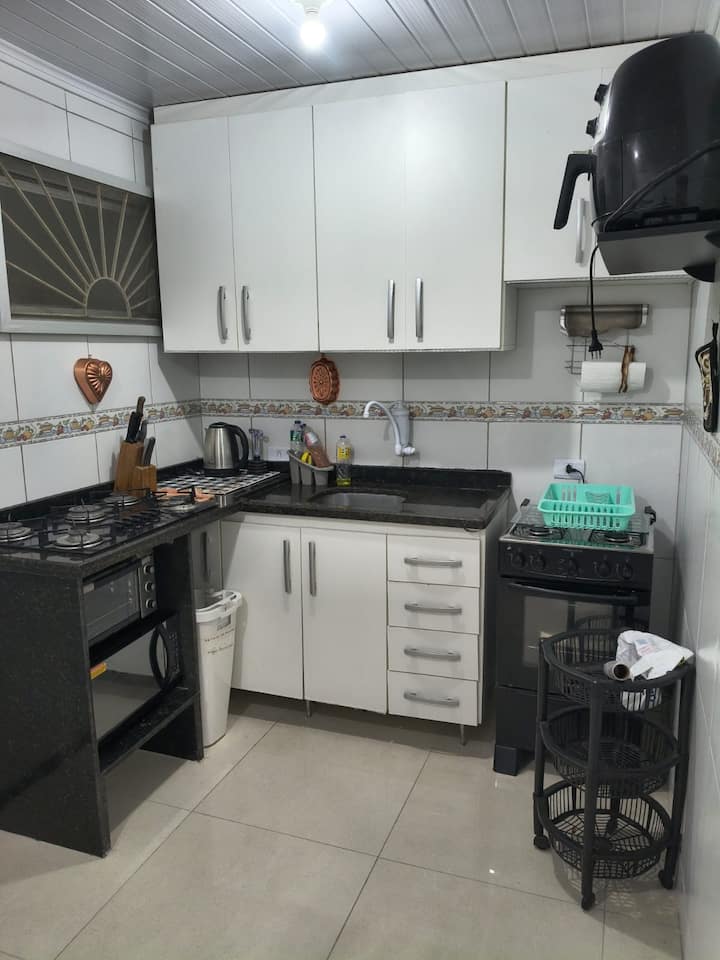 Apartamento Completo A 300 Metros Do Mar - Paranaguá