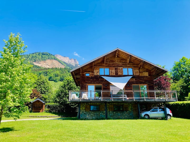 Chalet Dans Les Alpes Vue Montagne - Meylan