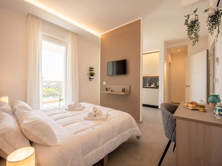 The Essential Suite Vi With Private Parking - Bari