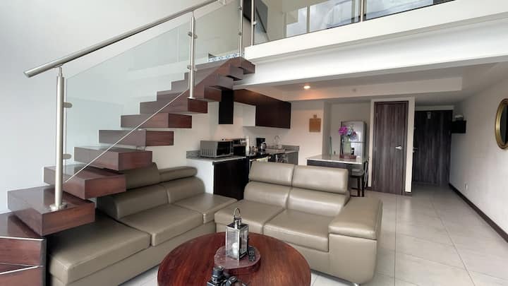 23rd-floor View | Workspace | A/c | 2-floor Loft - Costa Rica